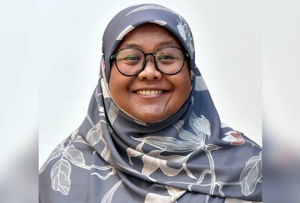 PRU15: Cikgu Rahayu tidak gentar tempur kubu BN di Tanjong Karang ... PRU15: Cikgu Rahayu tidak gentar tempur kubu BN di Tanjong Karang ...