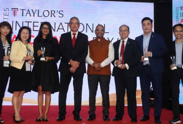 Taylor's hargai profesion perakaunan di Malaysia | Astro Awani