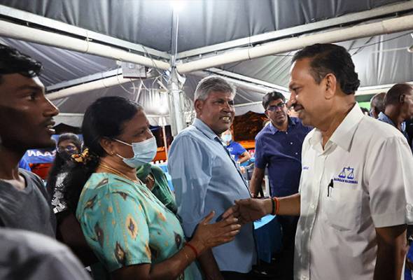 Karupaiya outspoken in championing people's interests - Vigneswaran ...