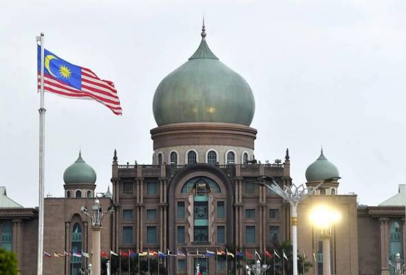 Pejabat Perdana Menteri Pandang Serius Tindakan Pihak Salah Guna Nama Kedudukan Pmo Astro Awani 