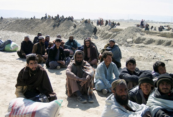 Pakistan reopens Afghan crossing shut after border hostilities | AWANI ...