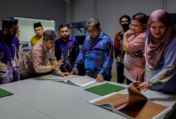 Kementerian Perpaduan Negara beri fokus tangani isu 3R | Astro Awani