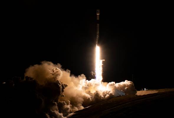 NASA lancar roket kaji kesan perubahan iklim | Astro Awani