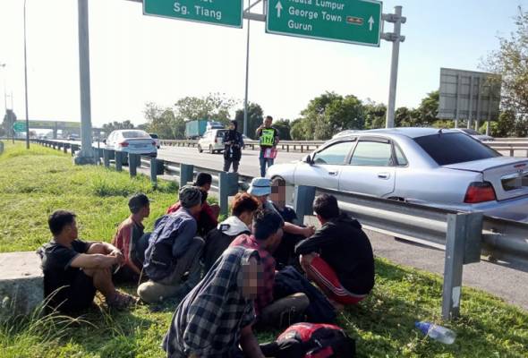 Lelaki sumbat 11 PATI dalam Proton Waja 'lesap' nampak kereta polis ...