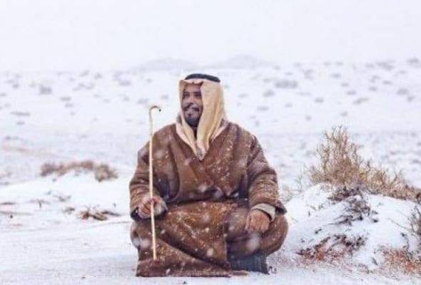 Ribut hujan batu landa Kuwait | Astro Awani