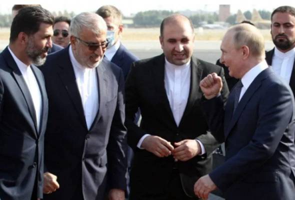 Risikan Ukraine dakwa Putin ada klon? | Astro Awani Risikan Ukraine dakwa Putin ada klon? | Astro Awani