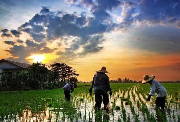 Pemerkasaan pembangunan lestari luar bandar perlu inklusif - Ahmad ...