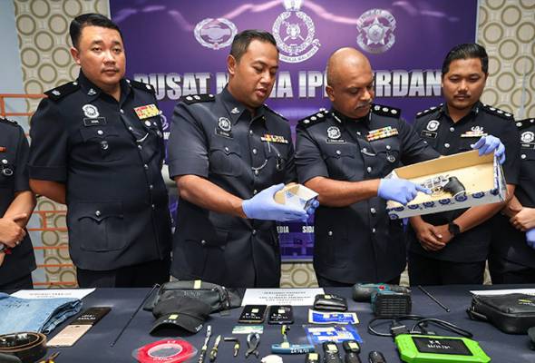 Polis lumpuhkan Geng Harrier Putih | Astro Awani