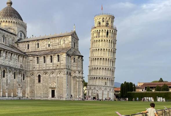 Menara Condong Pisa semakin menegak | Astro Awani