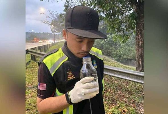 Pencemaran bau: LRA Sungai Semenyih dihenti tugas | Astro Awani