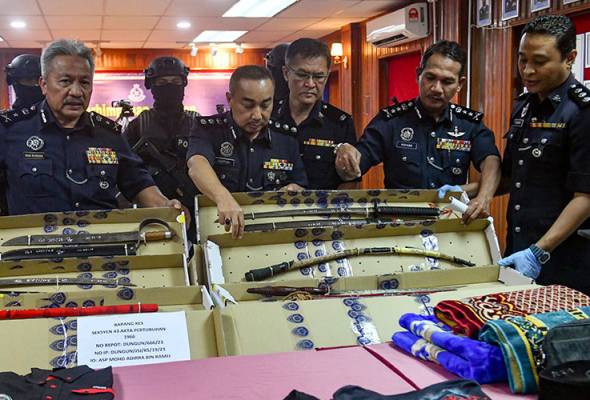 Pertubuhan haram Ayahanda Harimau Kumbang tumbang, pegawai polis antara ...