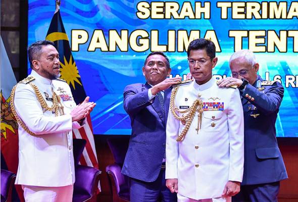 Abdul Rahman dilantik Panglima TLDM yang baharu | Astro Awani