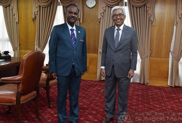 Malaysia, Indonesia discuss ways to improve labour cooperation | AWANI ...