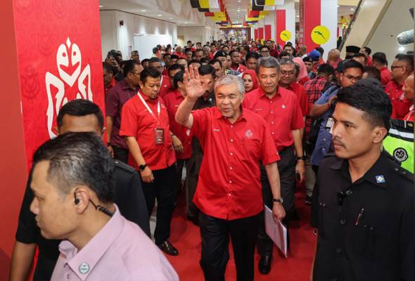 PAU2022: Ahli UMNO diajak bina semula parti selepas rebah PRU15 - Ahmad ...