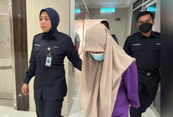 Pengasuh taska mengaku tidak bersalah dera bayi hingga koma | Astro Awani Pengasuh taska mengaku tidak bersalah dera bayi hingga koma | Astro Awani