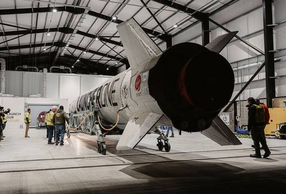 Roket pertama UK alami 'anomali', gagal capai orbit | Astro Awani Roket pertama UK alami 'anomali', gagal capai orbit | Astro Awani