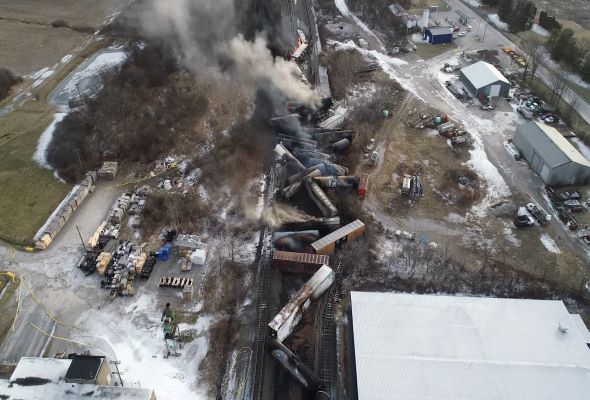 Derailed train cars in Ohio drained of toxic chemical amid mass ...