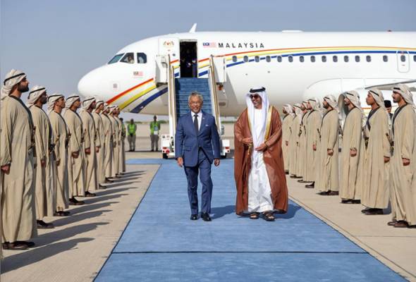 Agong berangkat ke Abu Dhabi, UAE untuk lawatan khas | Astro Awani