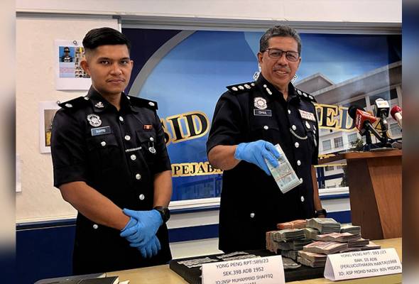 Suami isteri antara tiga ditahan edar dadah | Astro Awani