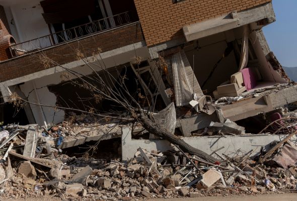 Turkey steps up rebuilding plans as quake toll nears 50,000 | AWANI ...