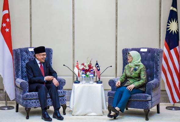 Isu dua hala, kepentingan bersama disentuh dalam pertemuan PM dan Presiden Singapura | Astro Awani