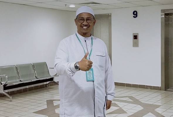 Waran tangkap: Exco Terengganu hadir ke mahkamah | Astro Awani Waran tangkap: Exco Terengganu hadir ke mahkamah | Astro Awani