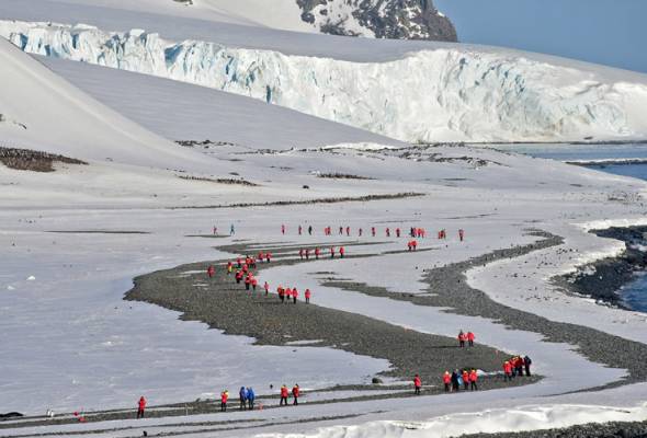 Ice sheets could retreat faster than expected: study | AWANI International