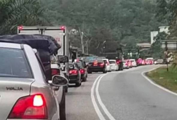 Gua Musang sesak: Perantau boleh guna jalan lain balik Kelantan - JPJ | Astro Awani