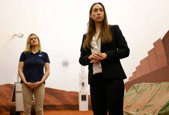 NASA unveils 'Mars' habitat for year-long experiments on Earth | AWANI ...