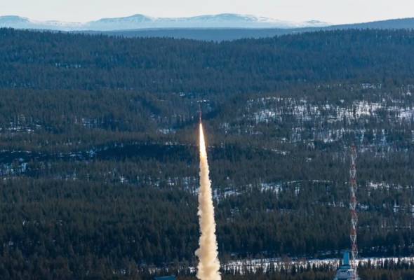 Sweden launches research rocket, accidentally hits Norway | AWANI ...