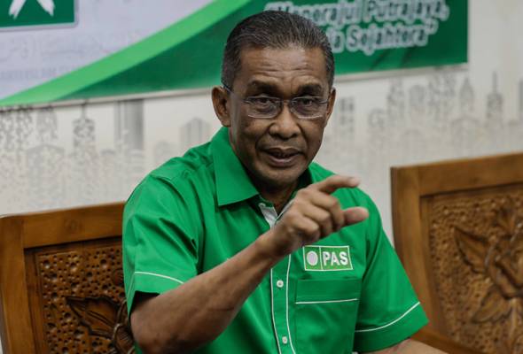 Nik Abduh masih lagi ahli Pas | Astro Awani