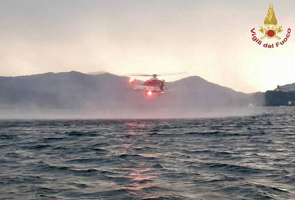 Bot pelancong karam di Itali ragut dua nyawa | Astro Awani