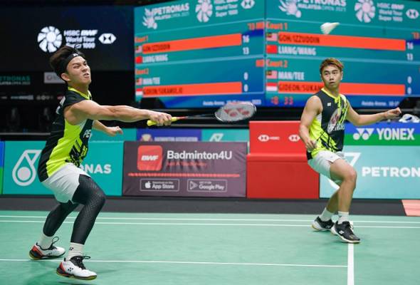 Badminton: Nur Izzuddin-Sze Fei sah kembali bergandingan | Astro Awani
