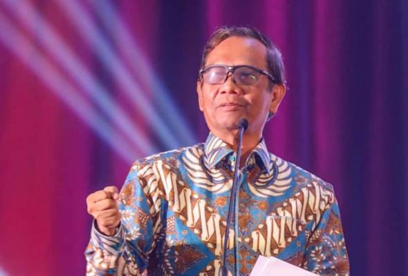 Mahfud Md Appointed Indonesia S Acting Communications Minister Awani