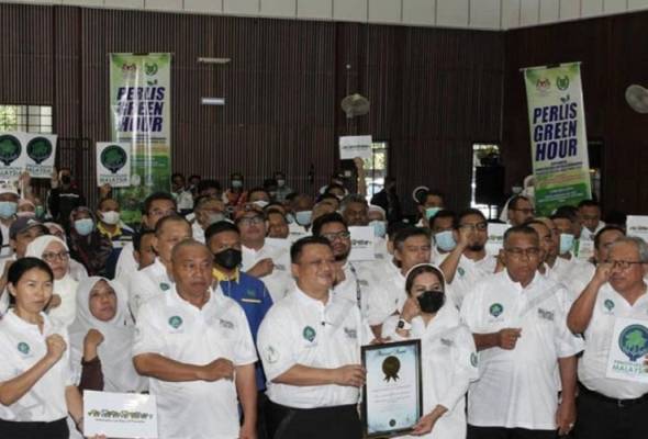 Penanaman 150,000 pokok, hadiah rakyat sempena ulang tahun keputeraan ...