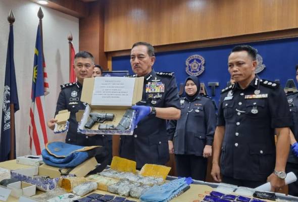 Carian mengenai topik sepucuk-pistol | Astro Awani