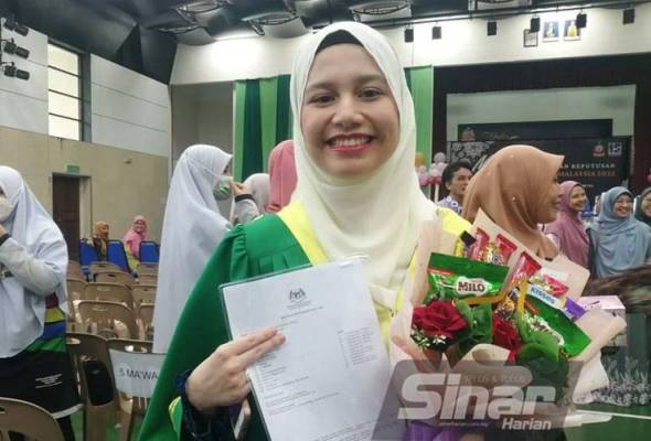 Anak Menteri Pendidikan peroleh 9A dalam SPM | Astro Awani