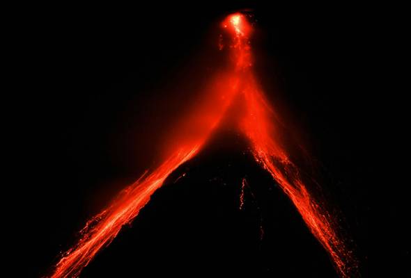 Letusan Gunung Berapi Mayon mungkin berpanjangan - Vulkanologi | Astro ...