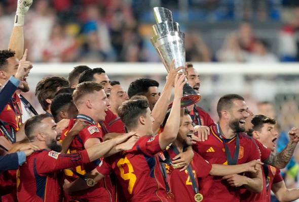 Sepanyol muncul juara Liga Negara-Negara | Astro Awani