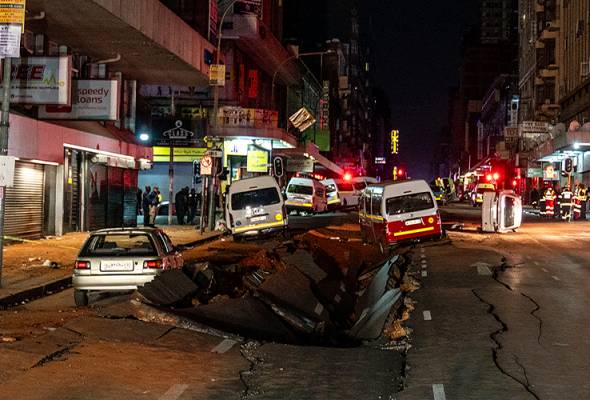 Letupan di Johannesburg disebabkan oleh kebocoran gas | Astro Awani