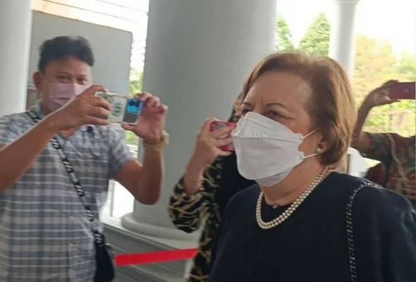 Zeti Aziz hadir dalam kes 1MDB | Astro Awani