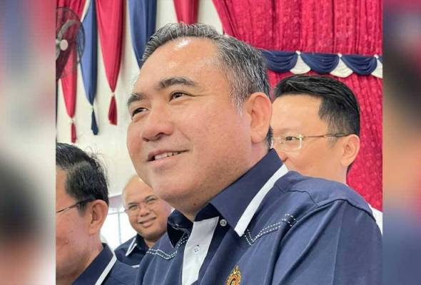 Wan Saiful tidak perlu jaga tepi kain orang - Anthony | Astro Awani