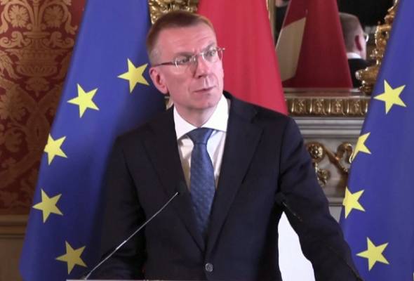 Edgars Rinkevics angkat sumpah Presiden baharu Latvia | Astro Awani