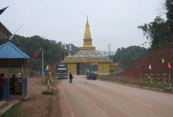 Southeast Asia's Belt and Road paved with promises | AWANI International