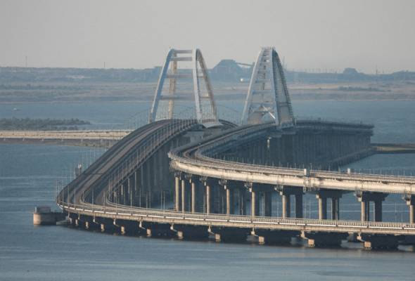 Crimea Bridge: why is it important and what happened to it | AWANI ...