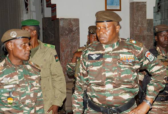 Perampas kuasa di Niger sedia berunding | Astro Awani