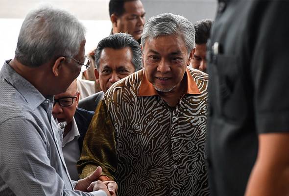 Peguam mohon AG segerakan keputusan representasi kaji pertuduhan Ahmad ...