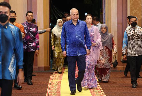 Sultan Nazrin berangkat ke Program Menyemai Semangat Kesetiaan Kepada ...