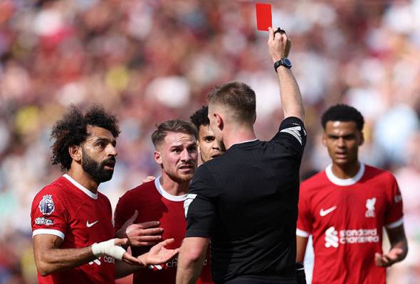 Kad merah Mac Allister dibatalkan | Astro Awani