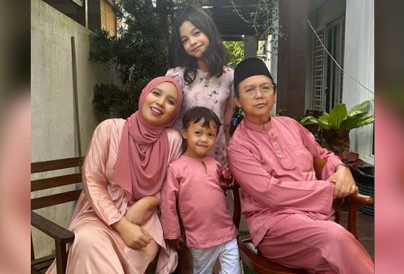 Tiada kaitan pihak ketiga, Aziz M Osman bercerai dengan Puteri Lily Lokman | Astro Awani